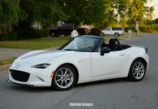 Sleek Polyurethane Miata ND Trunk Spoiler | 3-Piece Design