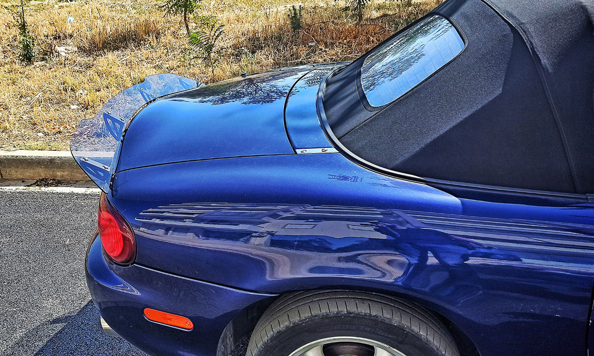 Ducktail Spoiler for Miata: Acrylic Wing with Unique Aesthetic