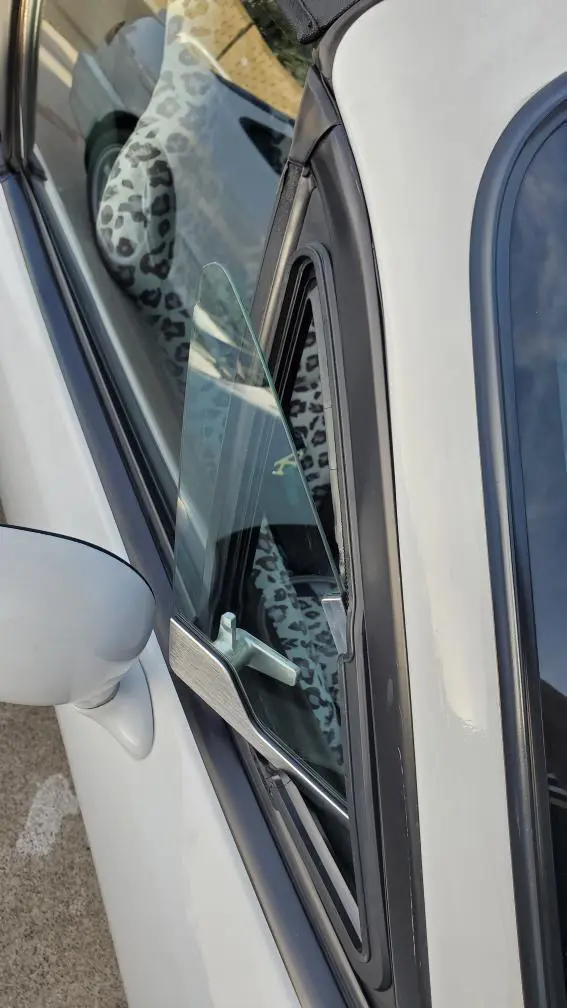 Upgrade Your Miata NA Quarter Window Vents: Easy Install & pair