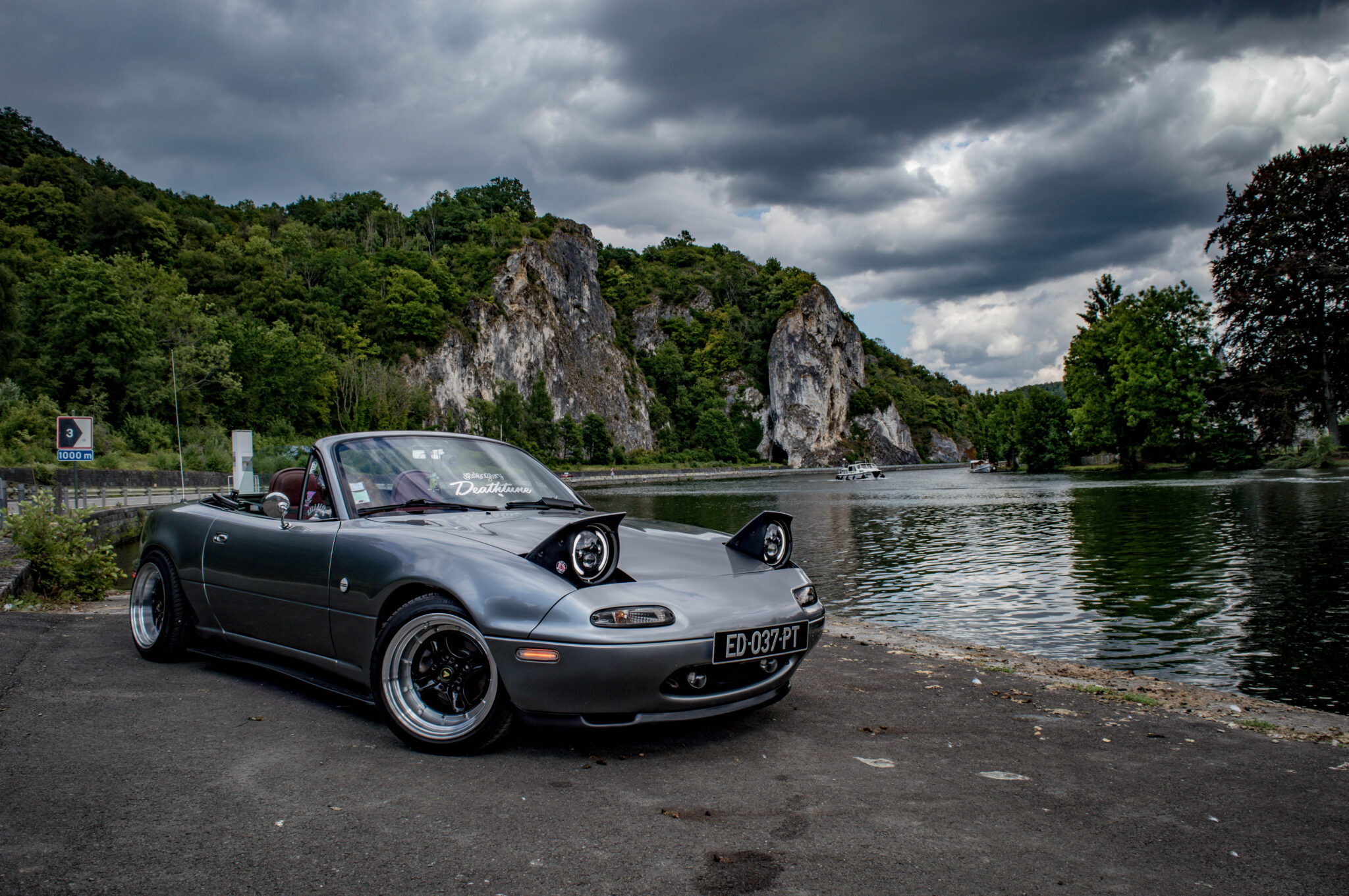Mazda Miata NB vs. NA: Which Generation is Right for You?